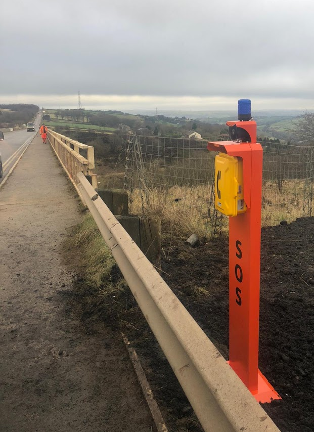 Highway 3G SOS Roadside Emergency Phone Outdoors Emergency Telephone Pillar